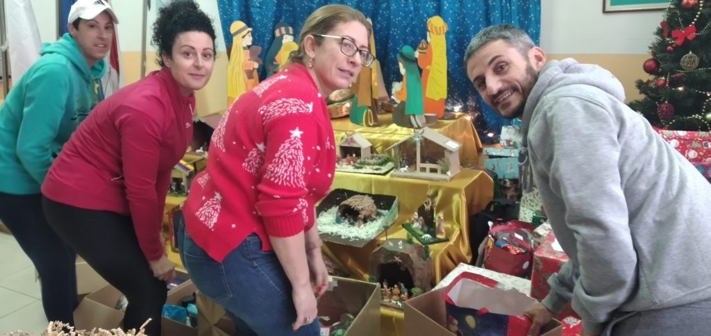 Fgura Primary A School Spreads Christmas Cheer with ‘Shoebox of Love ...